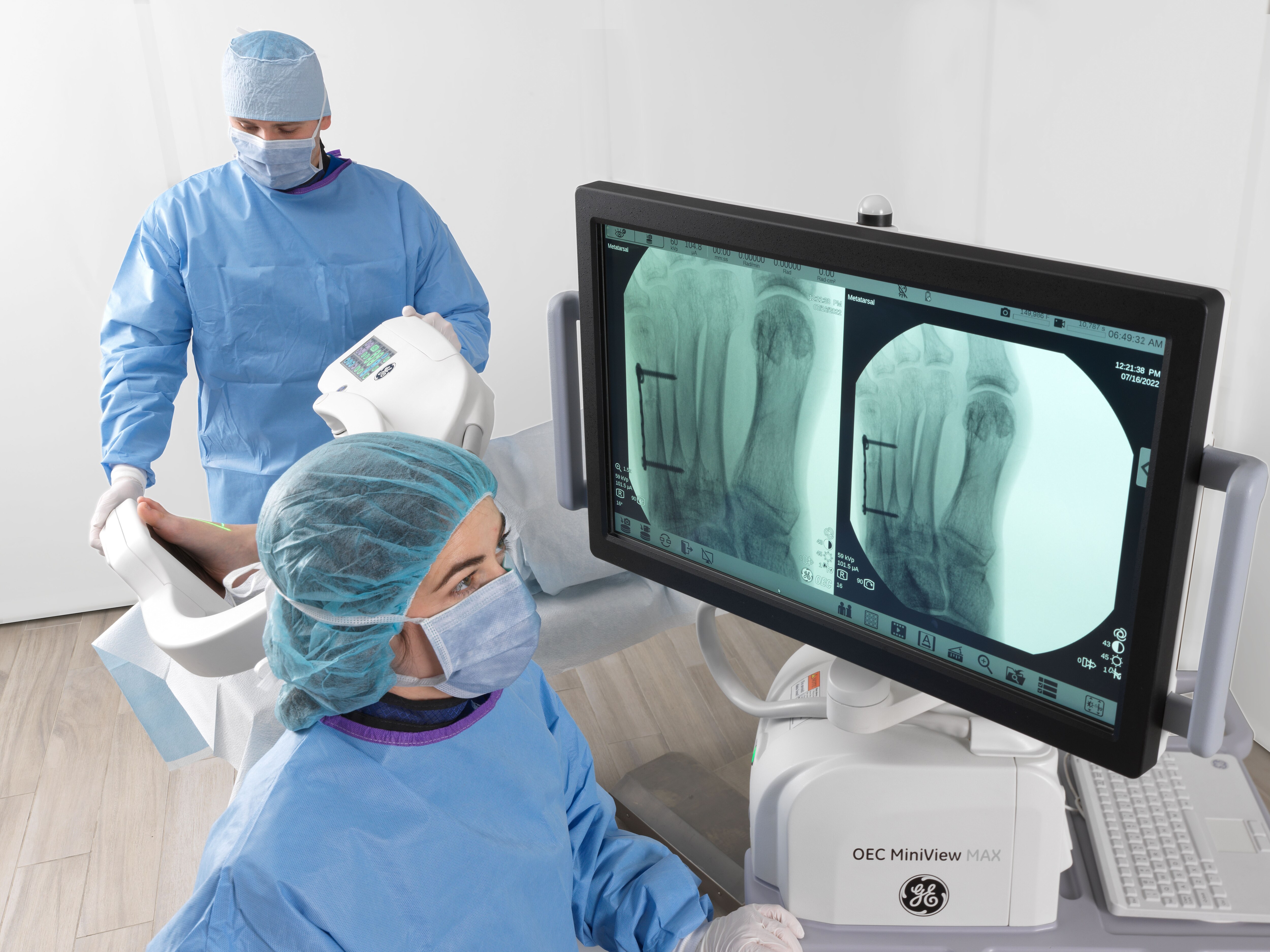 OEC MiniView | GE Healthcare (Japan)